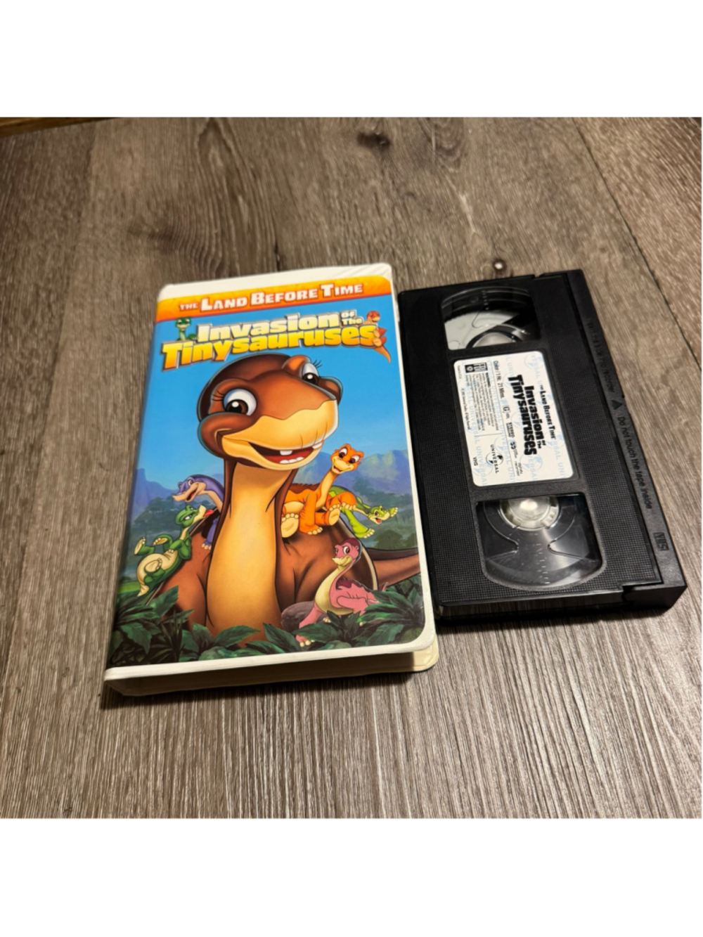 Universal | Media | Y2k 205 Universal The Land Before Time Invasion Of ...